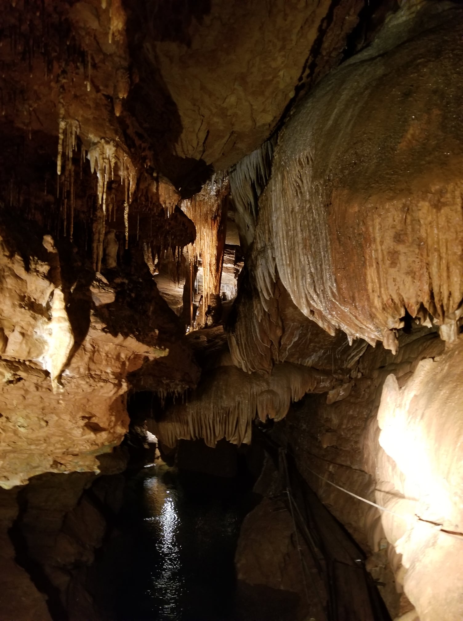 Unique-Road-Trip-Stops-in-the-Midwest-Cosmic-Caverns | Everywhere They Roam